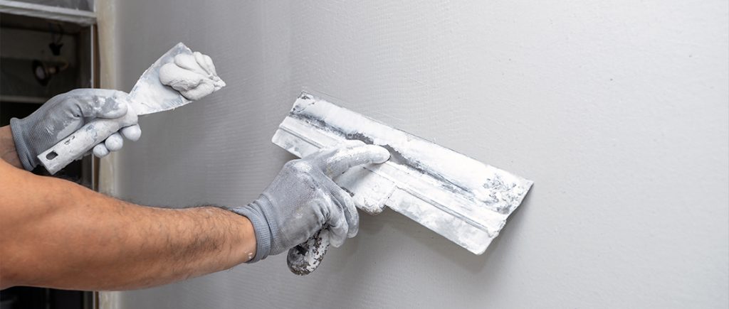 Waterproof Putty vs. Regular Putty: What's the Difference? - JK Maxx Paints